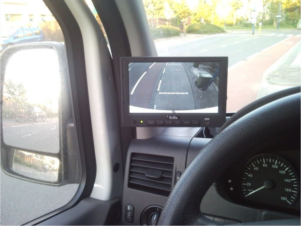 Mercedes Benz Sprinter Rear view camera system